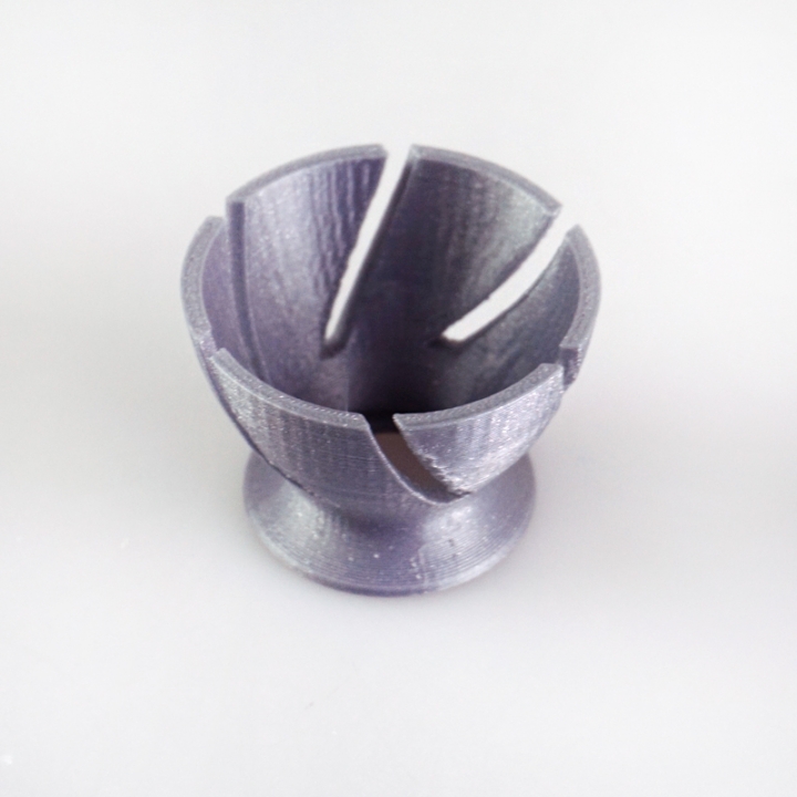 3D Printable slotted cup by Richard Cadway