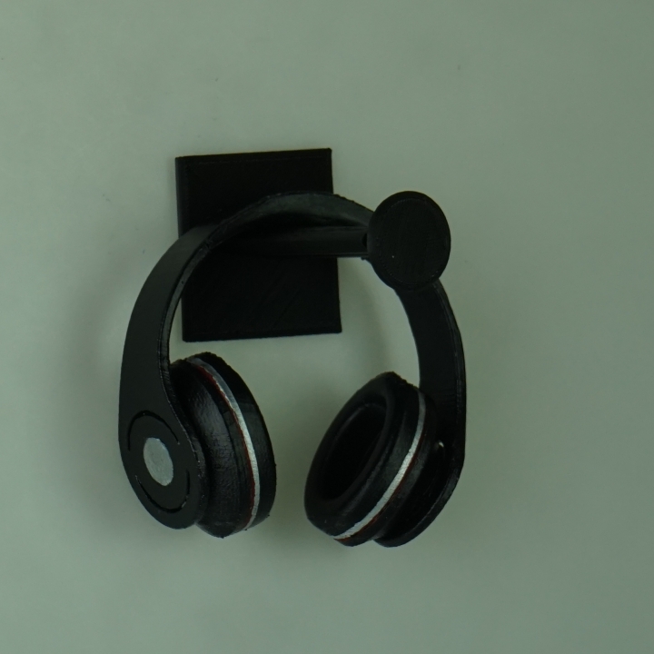 3D Printable Modular Wall-Mounted Headphones Stand by Jose Gomes