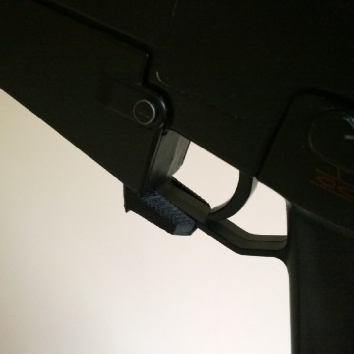 3D Printable G36 magazine release by Huan He