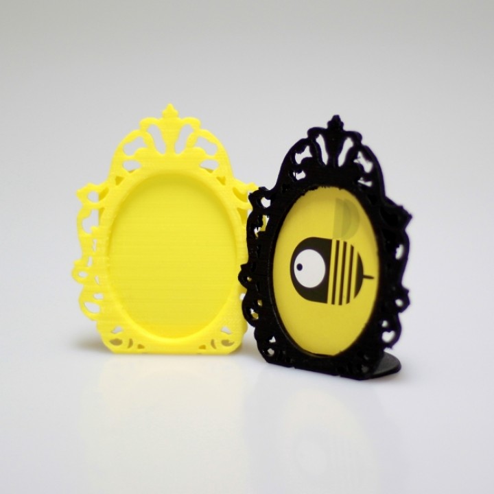 3D Printable PHOTO FRAME by BEEVERYCREATIVE