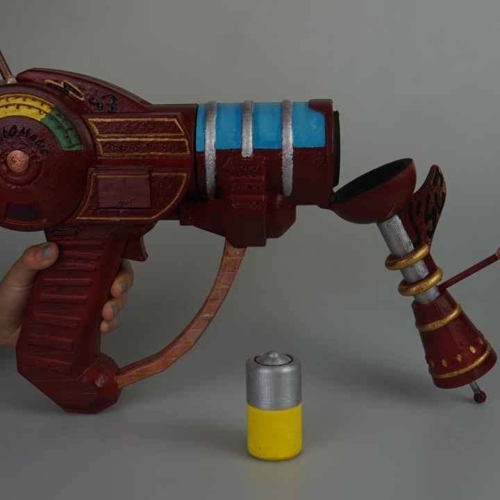 3D Printable Call of Duty Ray Gun by Chris Easton