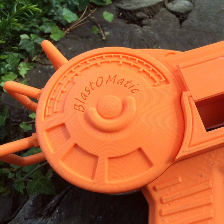 3D Printable Call of Duty Ray Gun by Chris Easton