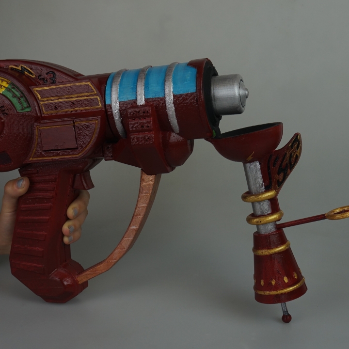 3D Printable Call of Duty Ray Gun by Chris Easton