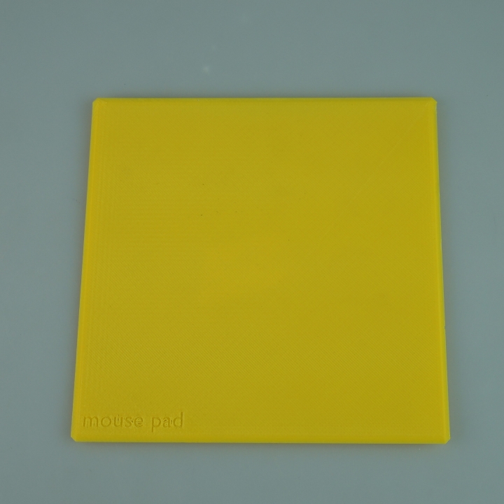 3D Printable Mouse Pad for Flexible Filaments by Eli Dvoskin