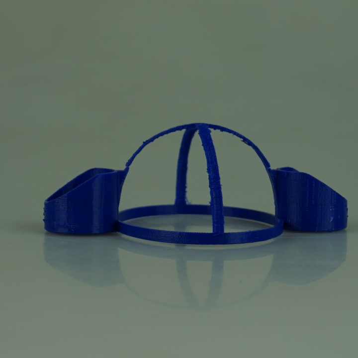 3D Printable Baseball Cap Can Holder/ Casquette à Canette by Alexis Bieber