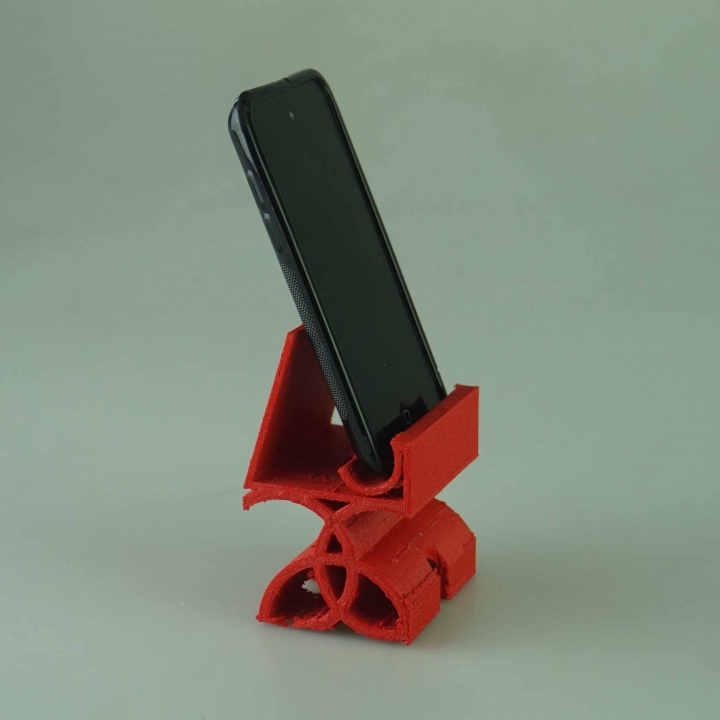 3D Printable Universal Mobile stand by Jared Ramkissoon