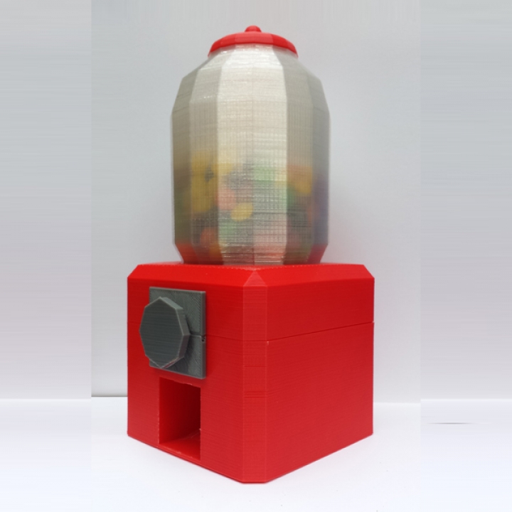 3D Printable Candy Dispenser Machine by Tanya Wiesner