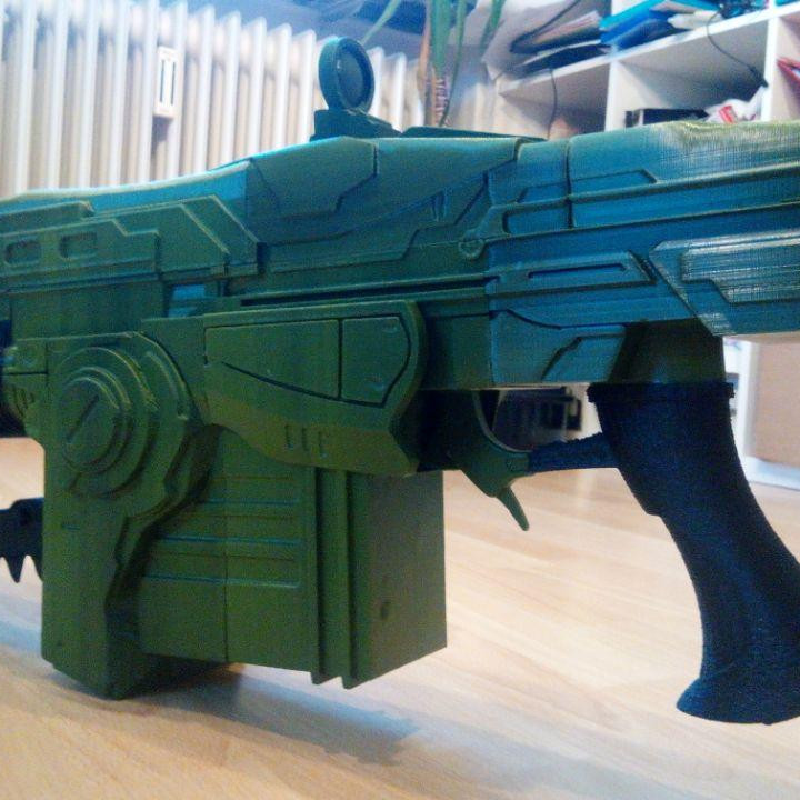 3D Print of Gears Of War Lancer- CHAINSAW GUN! by crypt0d0g