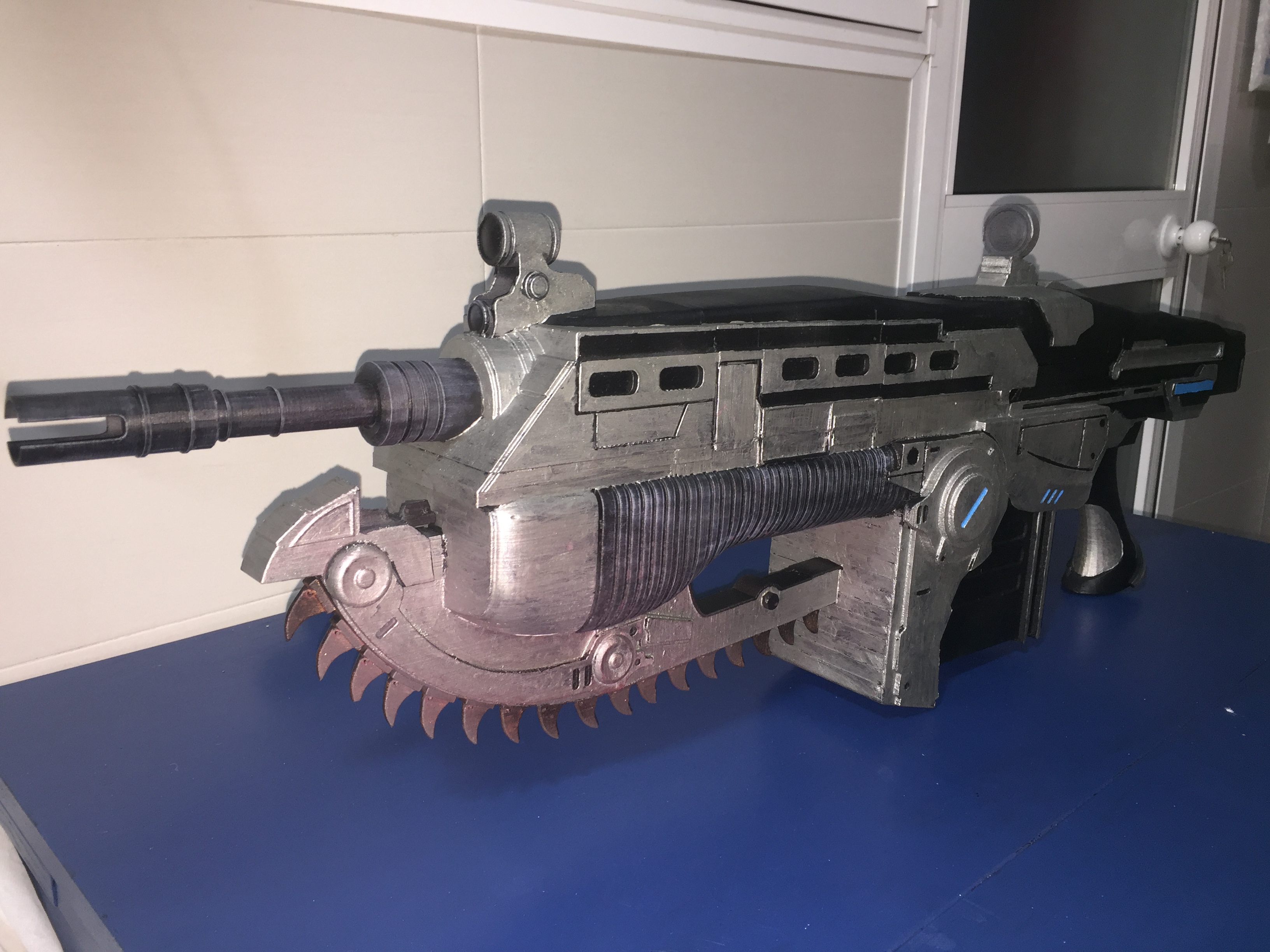 3D Print of Gears Of War Lancer- CHAINSAW GUN! by chatiwar