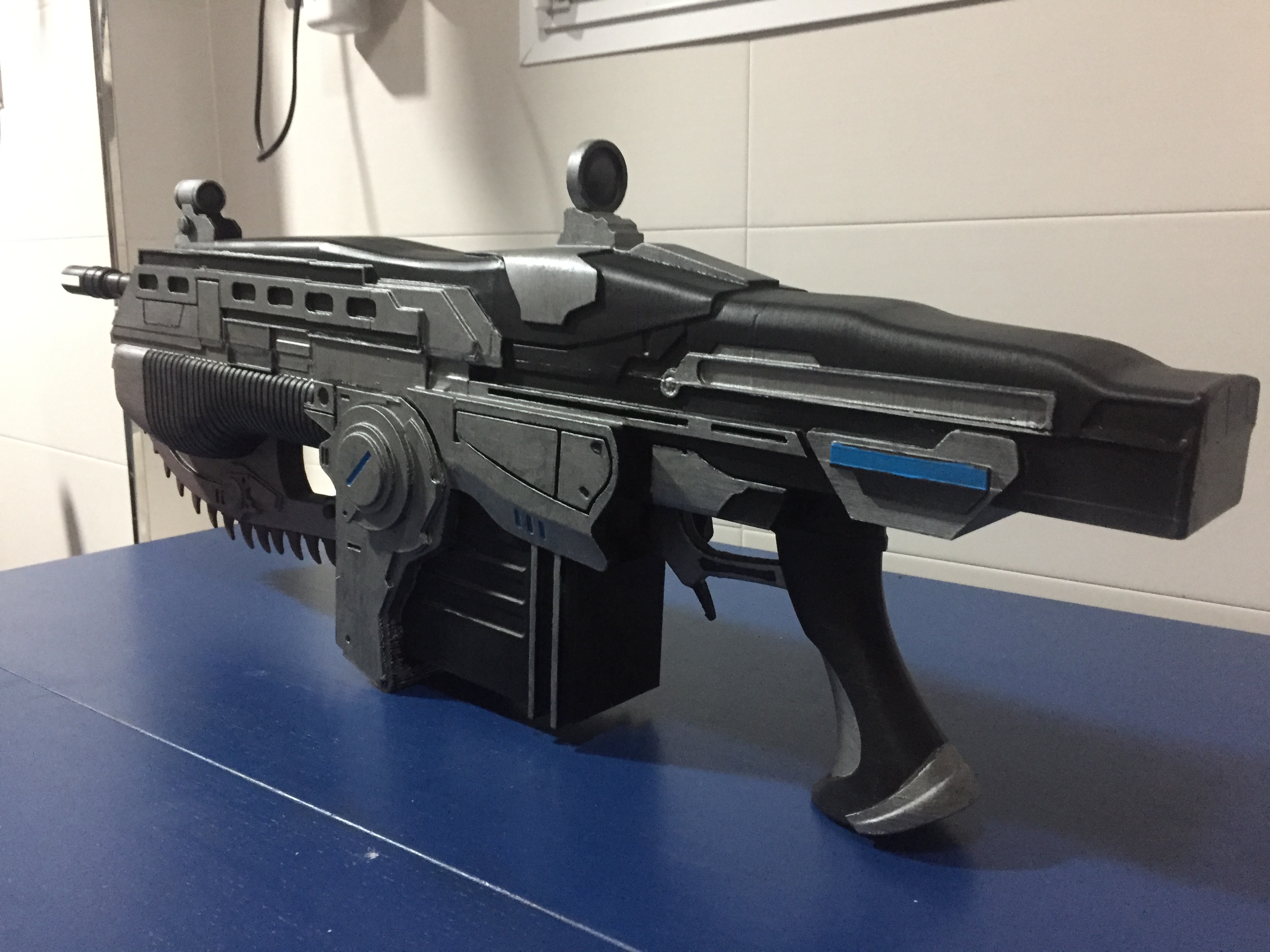 3D Print of Gears Of War Lancer- CHAINSAW GUN! by chatiwar