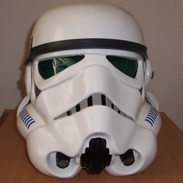 3D Printable Star Wars Stormtrooper Full Helmet by Wersonic