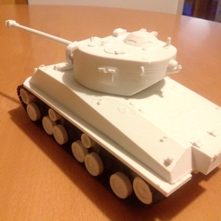 3D Printable Articulated Tank from Fury by Jernej Primon