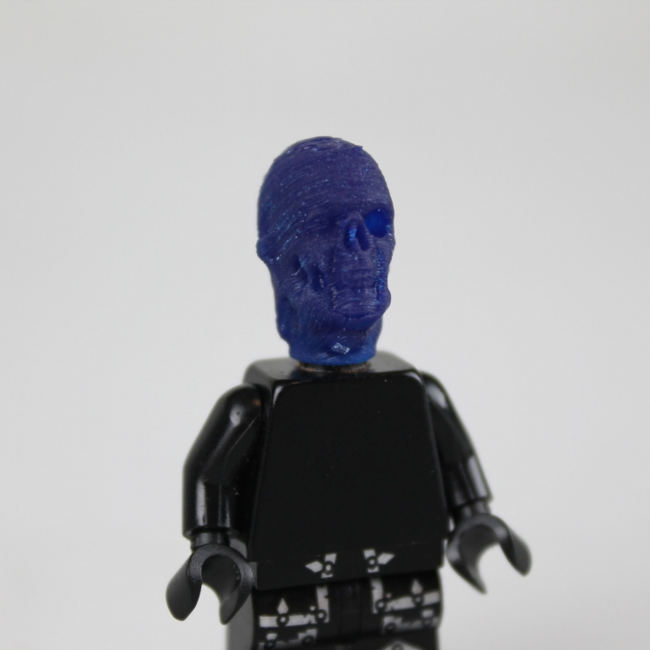 3D Printable LEGO Zombie head by Simone Fontana