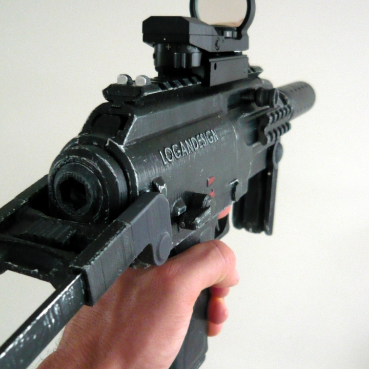 3D Printable Airsoft Submachine Gun by Sam Logan