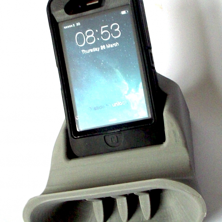 3D Printable Otterbox Dock Horn by Mark Shorey