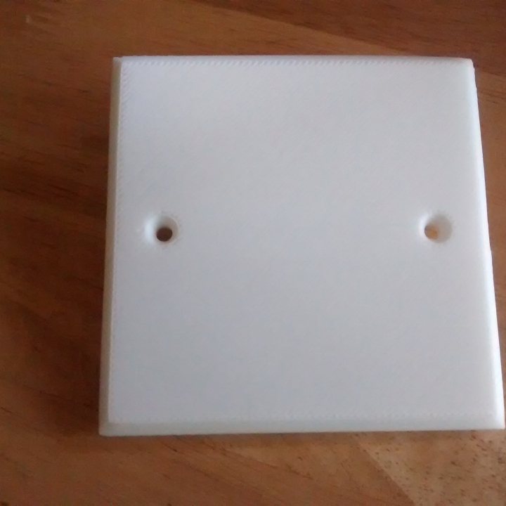 3D Printable UK Electrical Faceplate by Paul Matthews