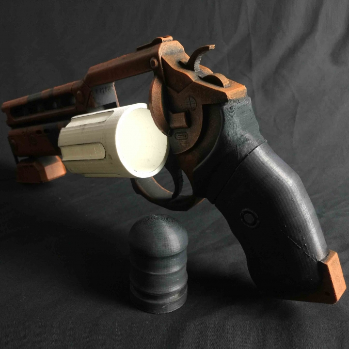 3D Printable Lord High Fixer / Luna's Howl by Kirby Downey