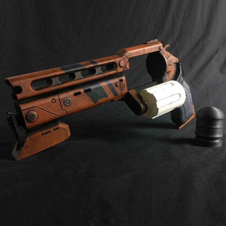 3D Printable Lord High Fixer / Luna's Howl by Kirby Downey