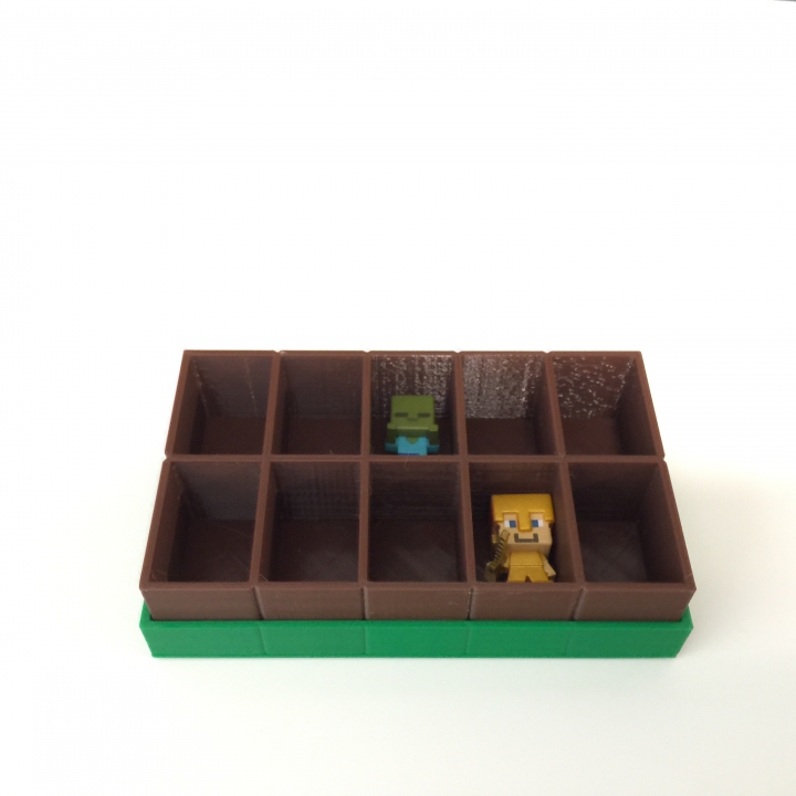 3D Printable Mini Minecraft Box by Brad Hellyar