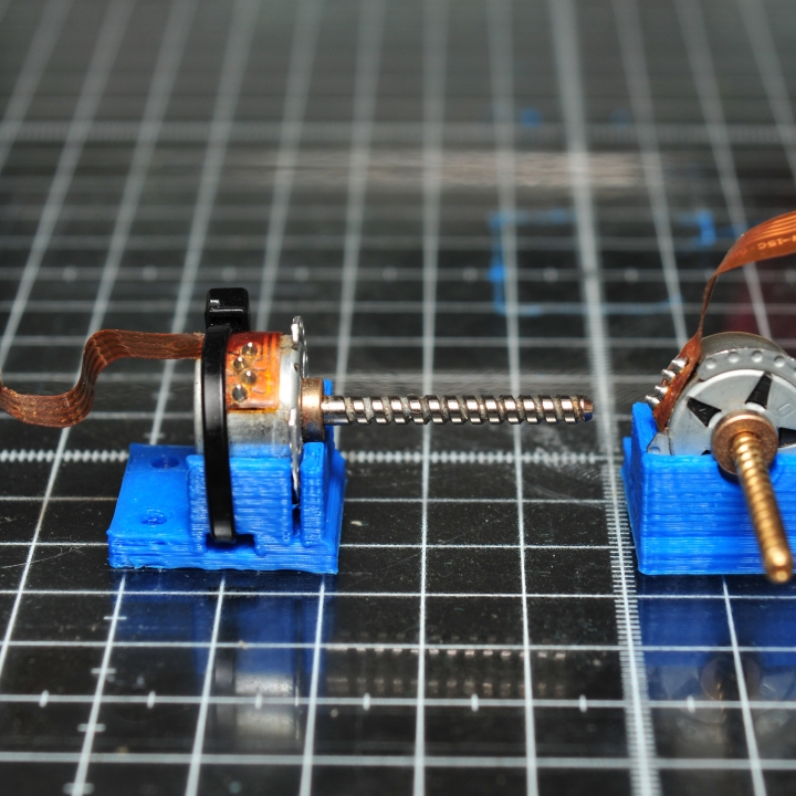3D Printable Floppy disk drive stepper motor mount by Patrick Pronovost