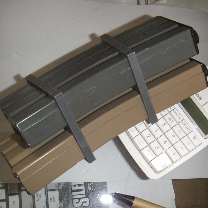 3D Printable Airsoft M4 Magazine connector by Tom Kerpert