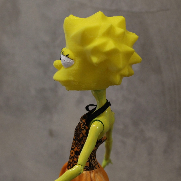 3D Printable Lisa Simpson Monster High Hack by Evavoo