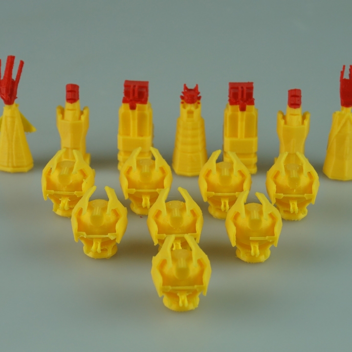 3D Printable Human Control Chess Set by Joshuah Torres