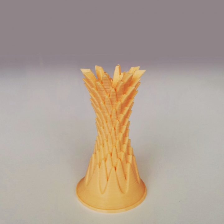 3D Printable Leaf Vase 10 by David Mussaffi