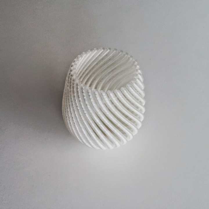 3D Printable String Vase 7 by David Mussaffi