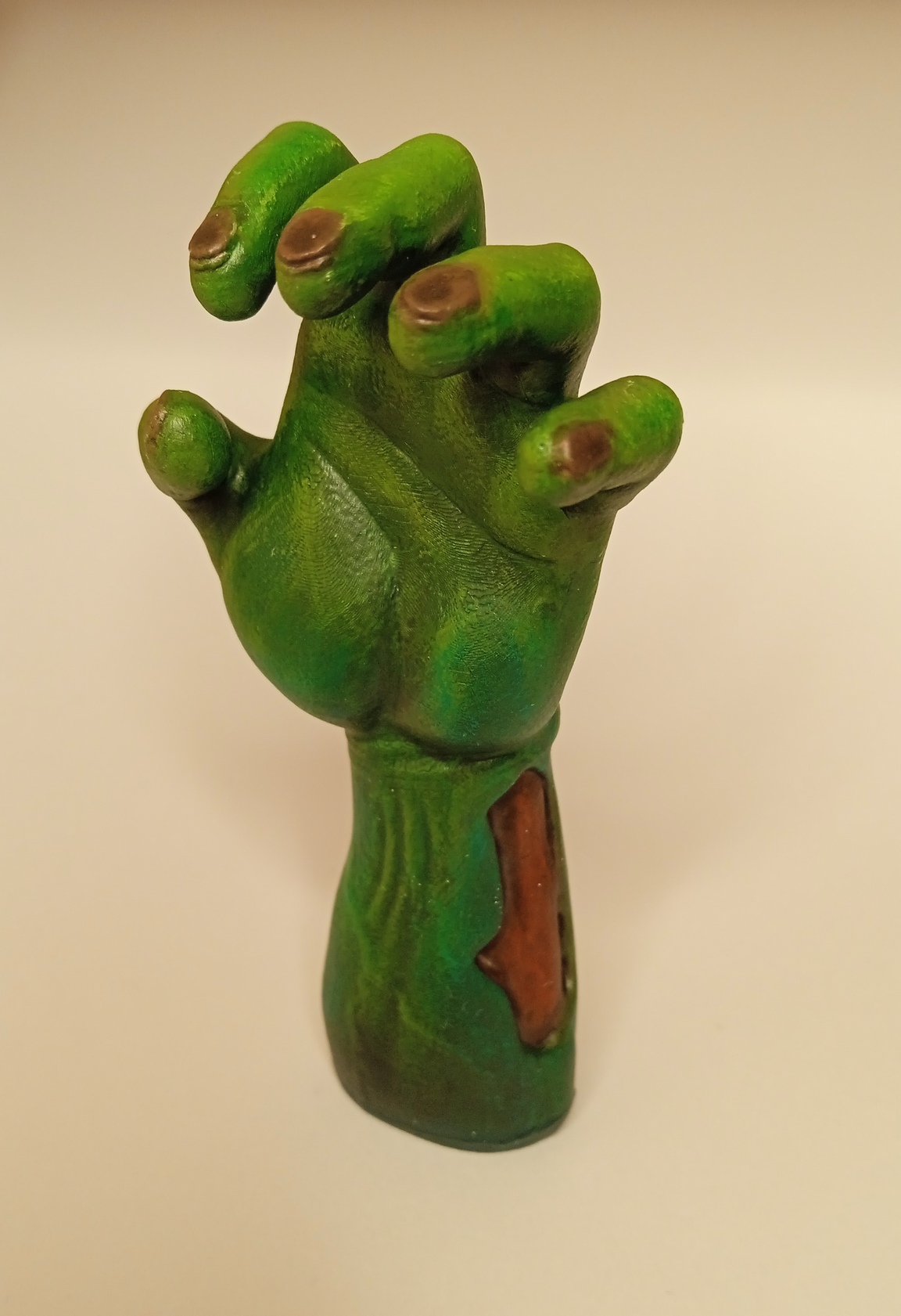 3D Printable Zombie hand by Rakesh Kapadiya