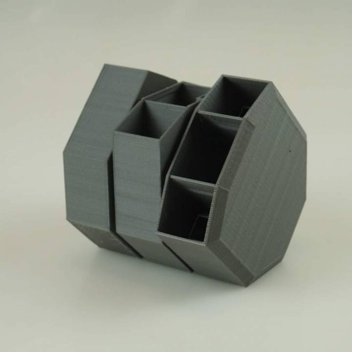 3D Printable Infinite Vase//Planter__simple by Matija Sedak