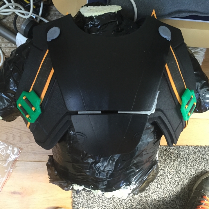 3D Printable Destiny Hunter Armour Buckles (3 types) by Gerry Alden