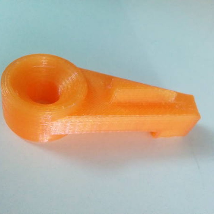 3D Printable Window screen clip by Isaac Fankhauser