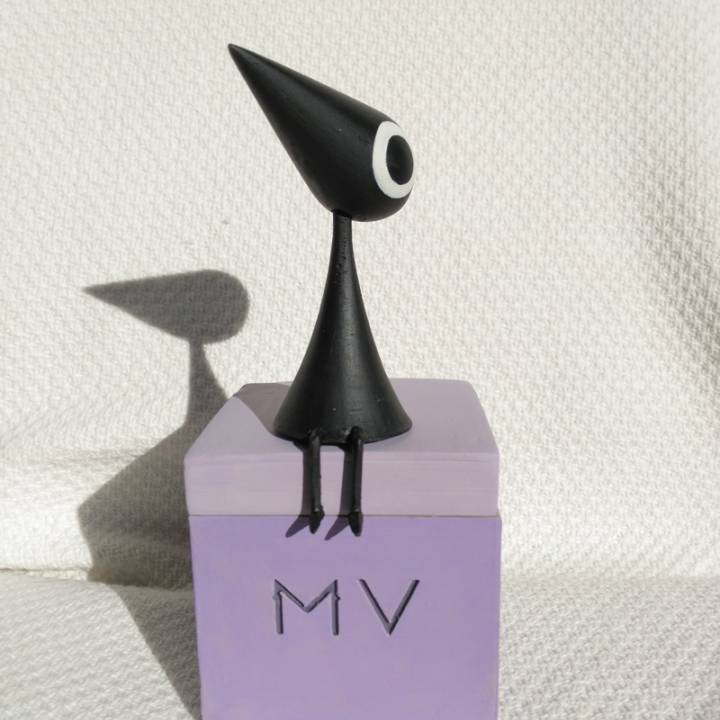 3D Printable Monument Valley Crow & Box by Diego Pérez