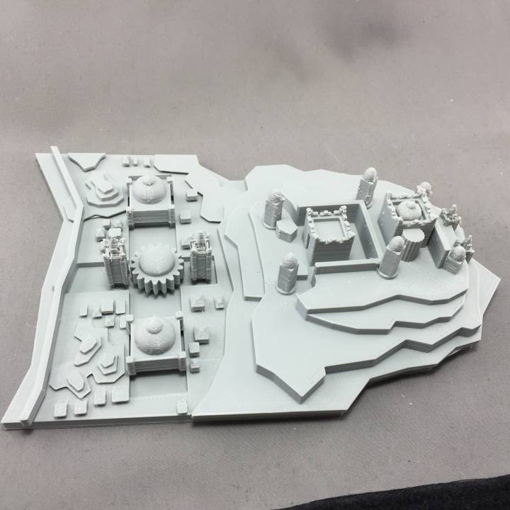3D Printable CASTLE OF PENTOS - GAME OF THRONES by MAP