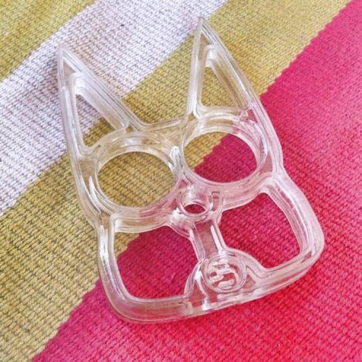 3D Printable Self Defense Cat Knuckles Key Chain by suat