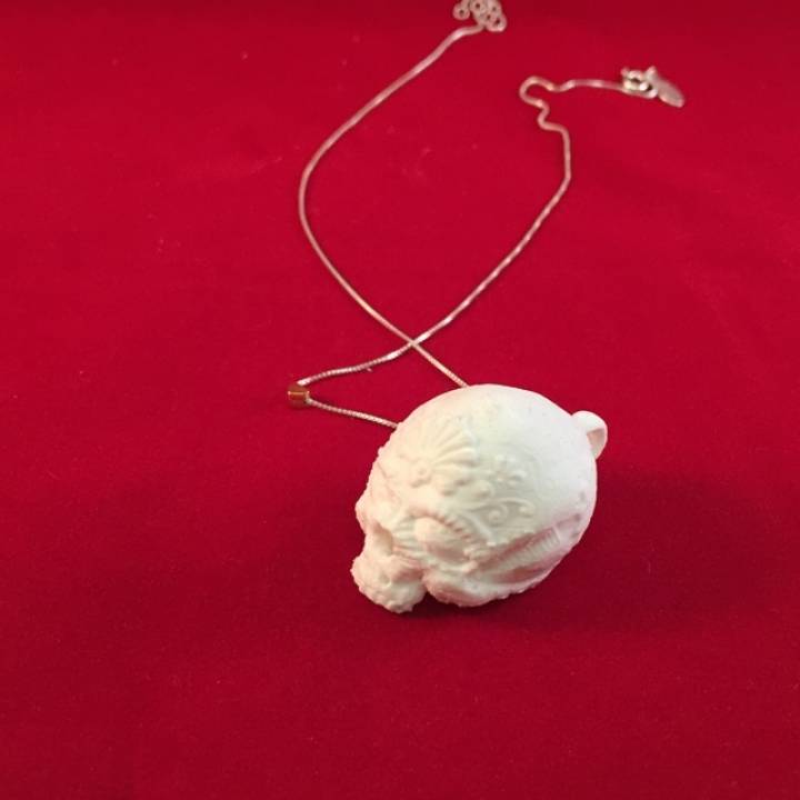 3D Printable Sugar Skull Pendant by Andy de Bruin