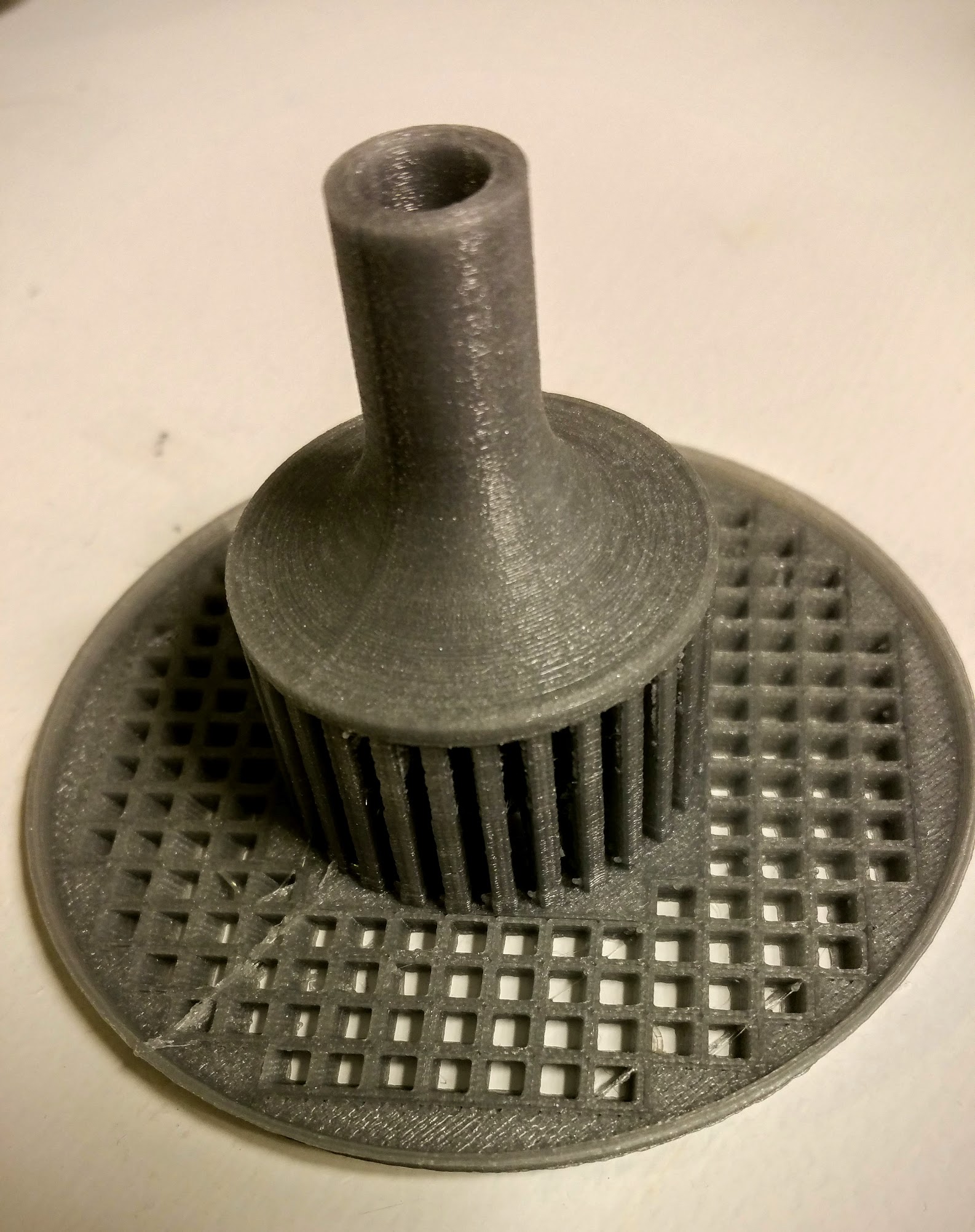 3D Printable Non-clogging Sink Strainer by Wen Yang Lee