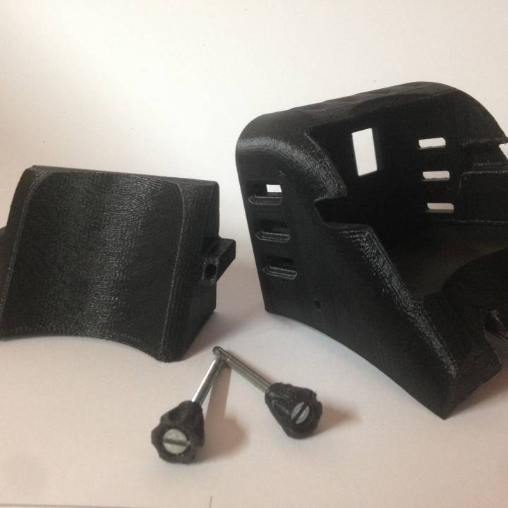 3D Printable Universal Helmet Skydiving Mount for GoPro by Davide Giordano