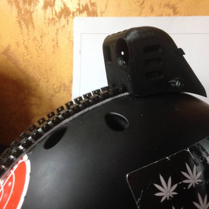 3D Printable Universal Helmet Skydiving Mount for GoPro by Davide Giordano