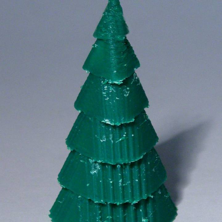 3D Printable Layered Xmas Tree by Candy Robber