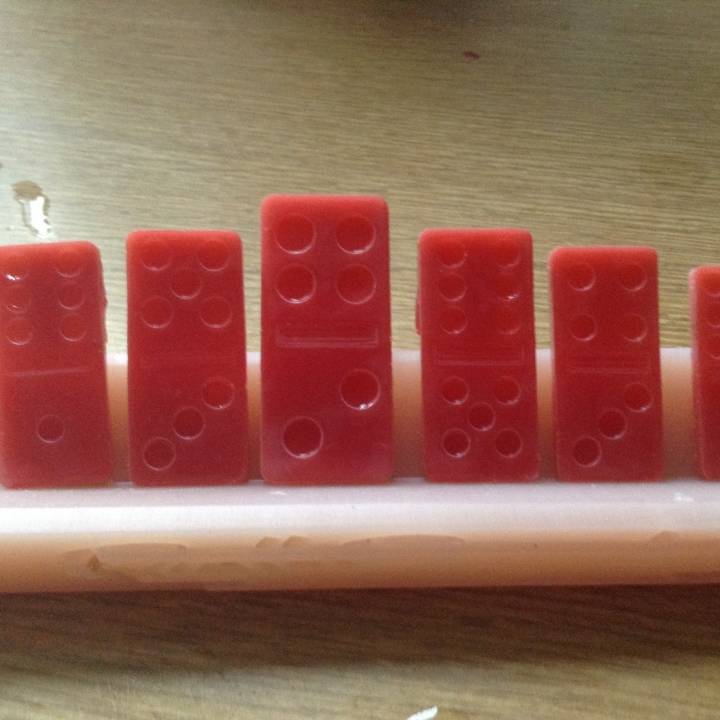 3D Printable Domino Necklace by Adithya