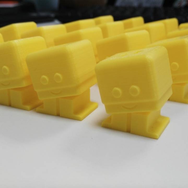 3D Printable Zowi keychain by BQ 3D