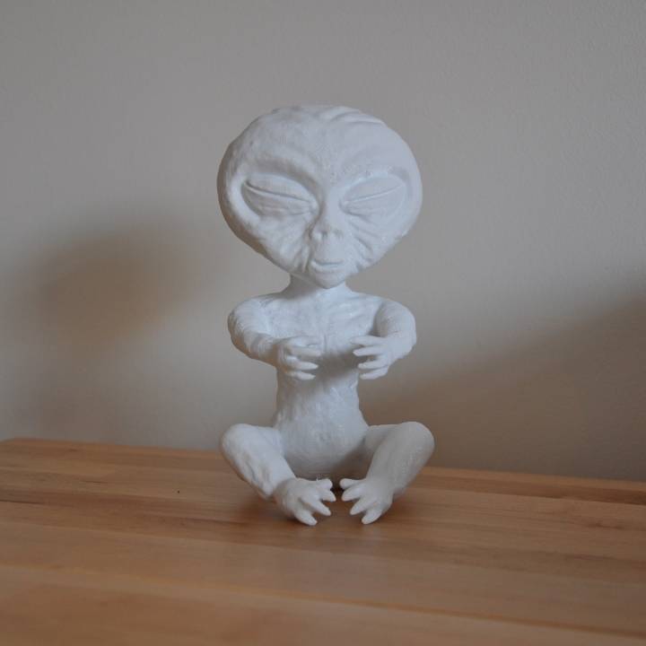 3D Printable Alien Baby Inside A Jar by David