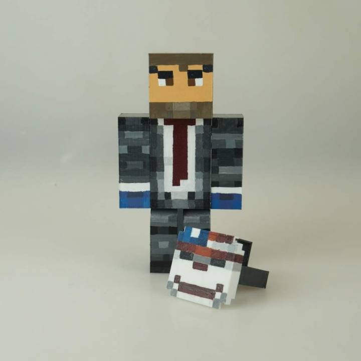 3D Printable Minecraft Mask by Valentin Lheureux