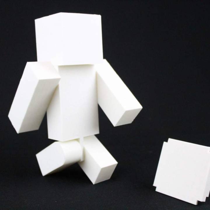 3D Printable Minecraft Mask by Valentin Lheureux