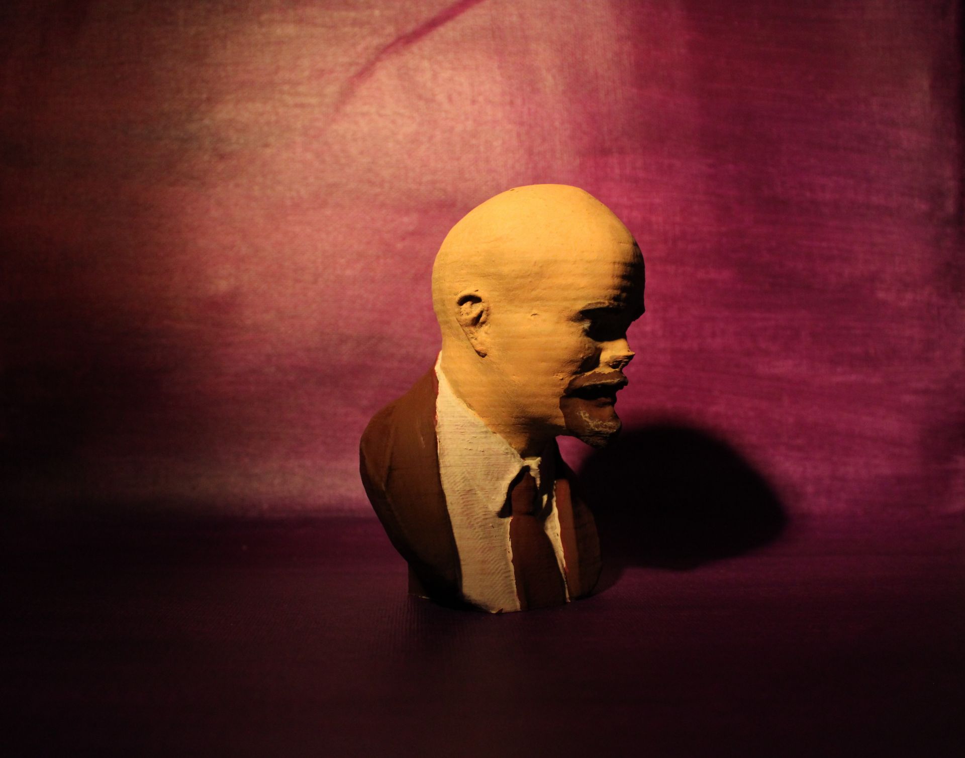 3D Printable Bust of Lenin at the Islington Museum, London by Scan The ...