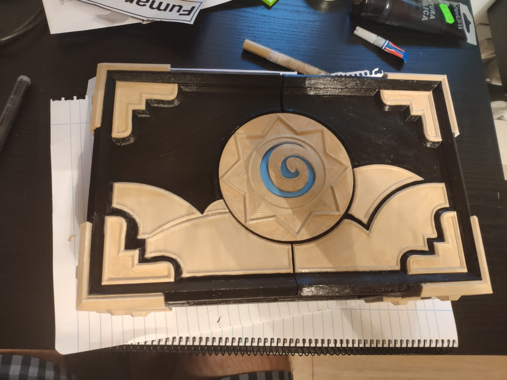3D Printable Hearthstone Box by Julien De Muyter