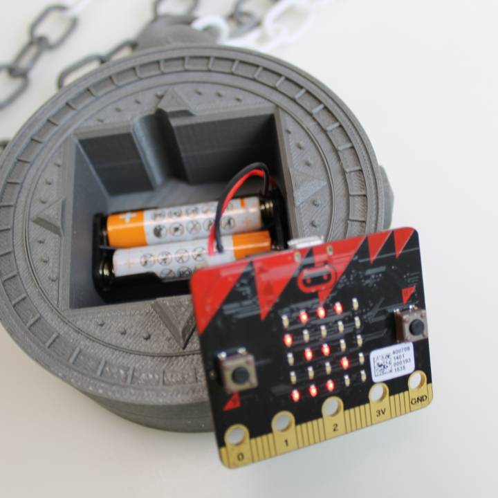 3D Printable Micro:bit Compass by Lucie Laborde