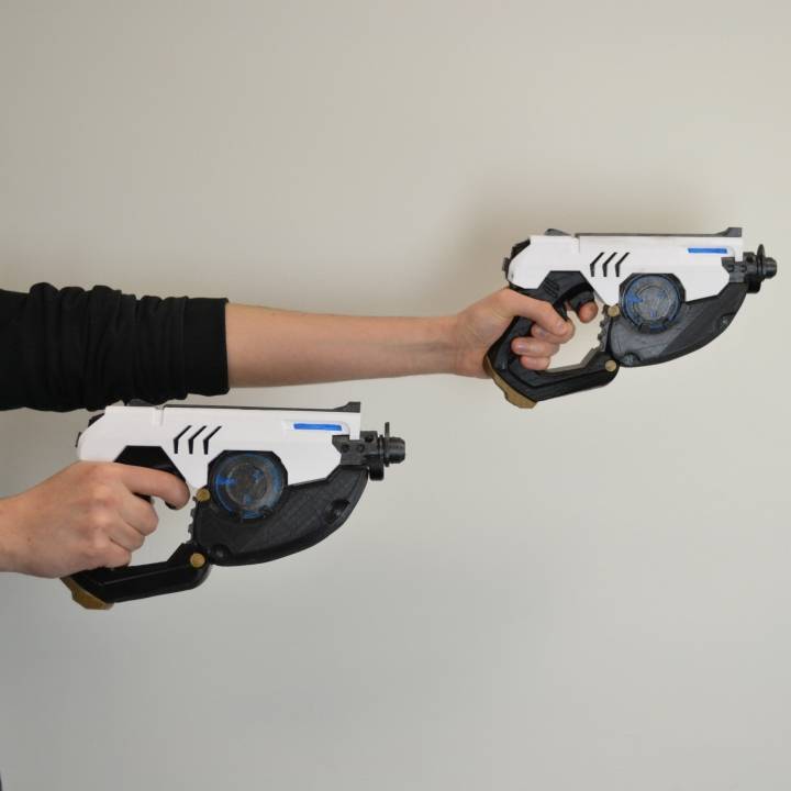 3D Printable Tracer Gun - Overwatch by Simone Fontana